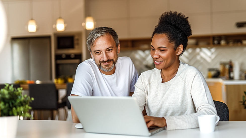 Manage your home or car insurance policy | CommBank